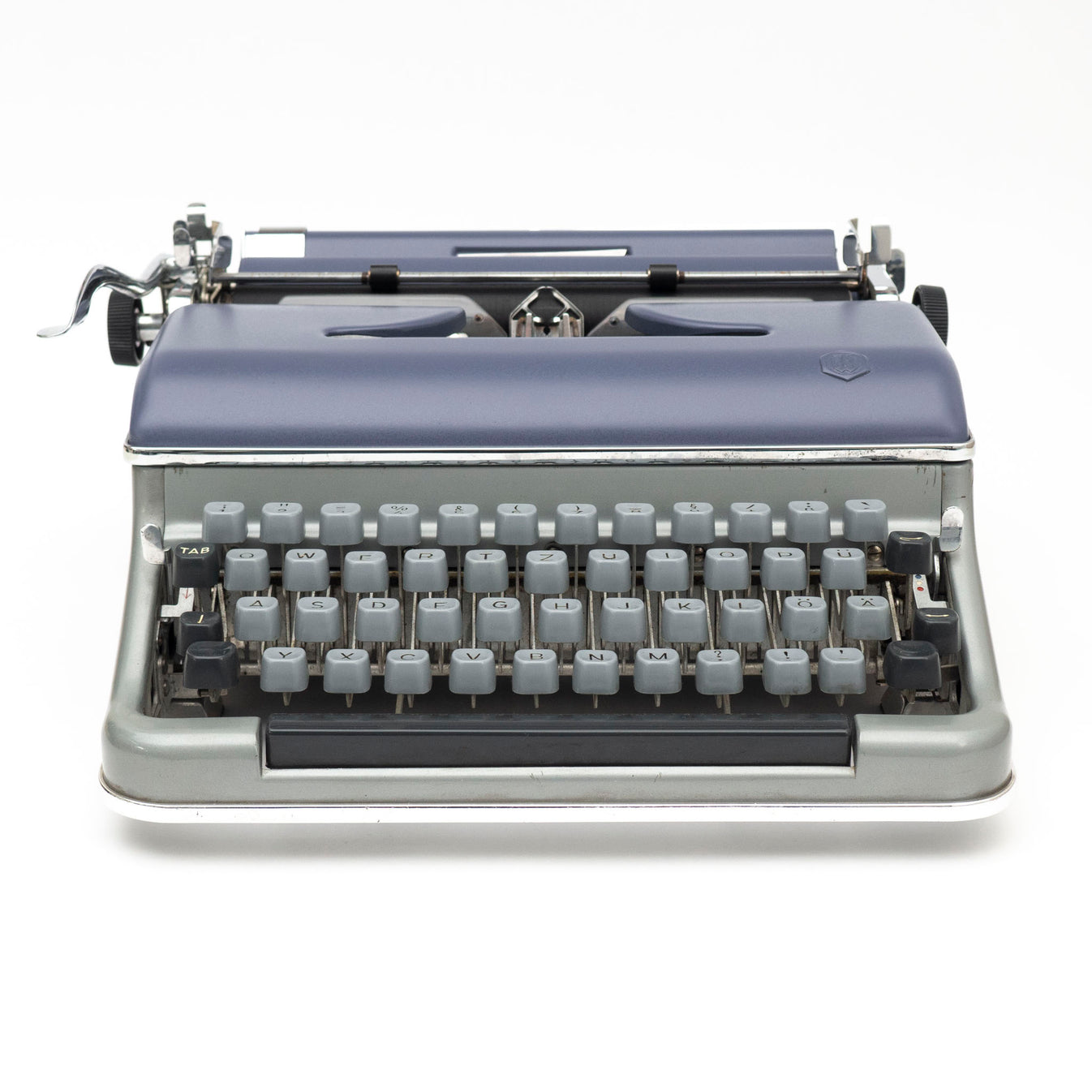 Vintage Typewriter Torpedo 18b – Blackbird Typewriters